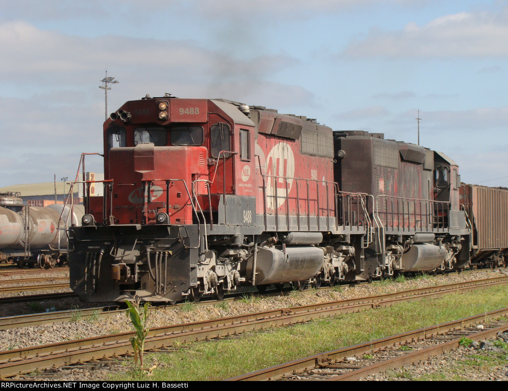 SD40-2 9488